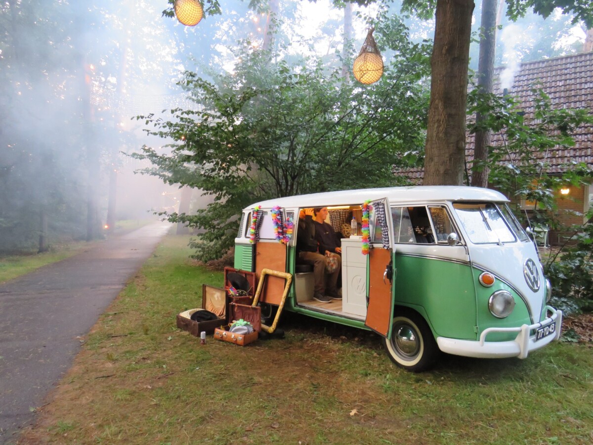 20+ booths on wheels: fotobusje, caravan & tuktuk photobooth